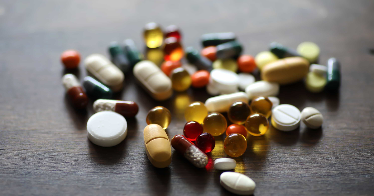 9 Best Keto Supplements for Health & Performance