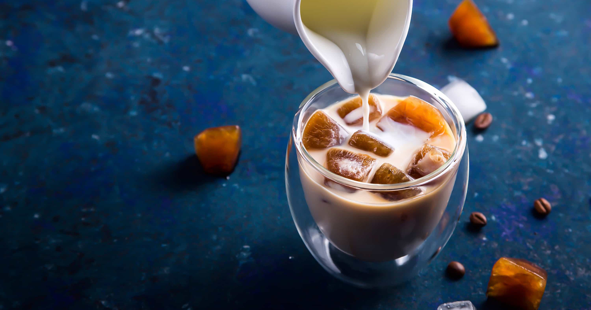 9 Healthy Coffee Creamer Alternatives for Better Nutrition