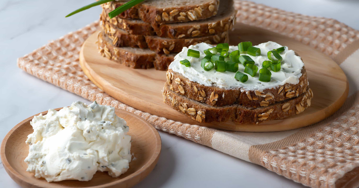 Cream Cheese Substitutes: 11 Fantastic Alternatives