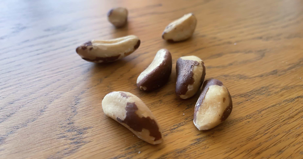 7 Proven Health Benefits of Brazil Nuts for Thyroid, Heart & More