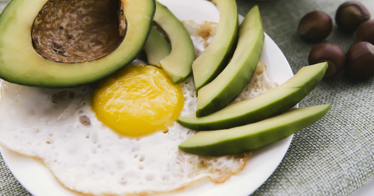 14 Healthy Fats to Enjoy on the Keto Diet