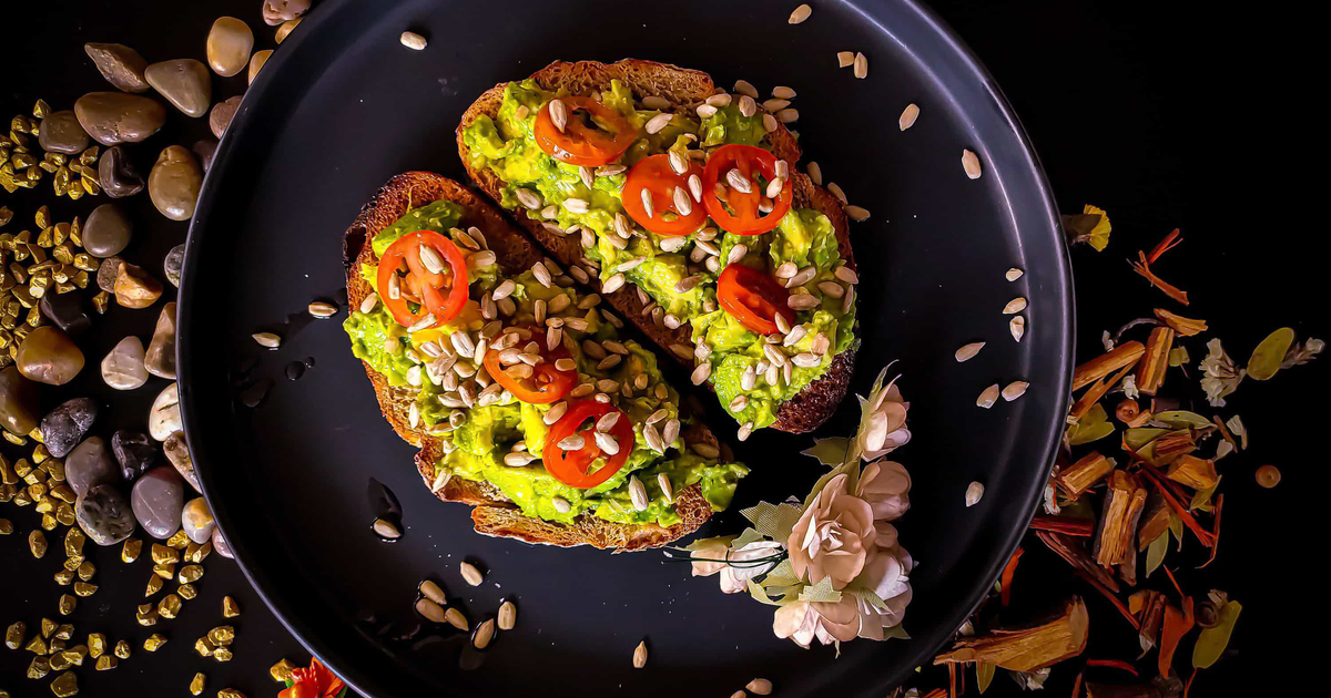 10 Makanan Tinggi Lemak yang Sebenarnya Super Sehat dan Bergizi