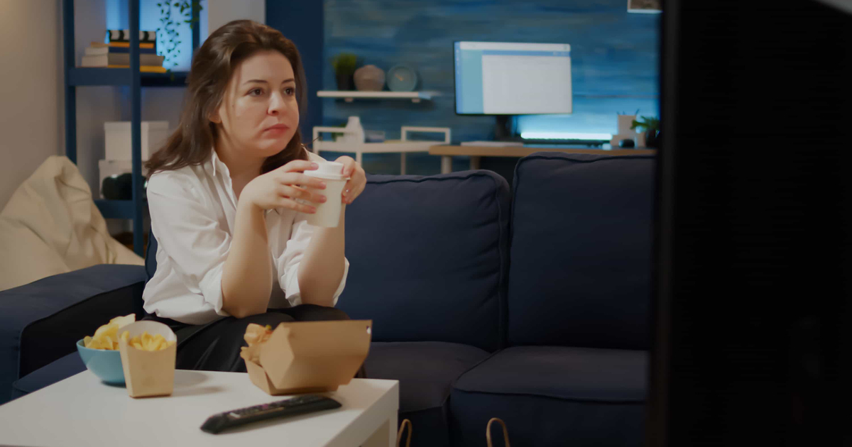 How to Stop Overeating: 23 Simple Tips to Control Eating