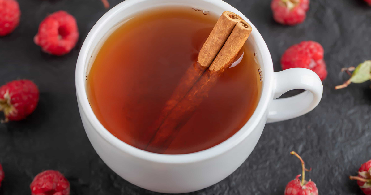 Té de hojas de frambuesa roja: Embarazo, beneficios y efectos secundarios